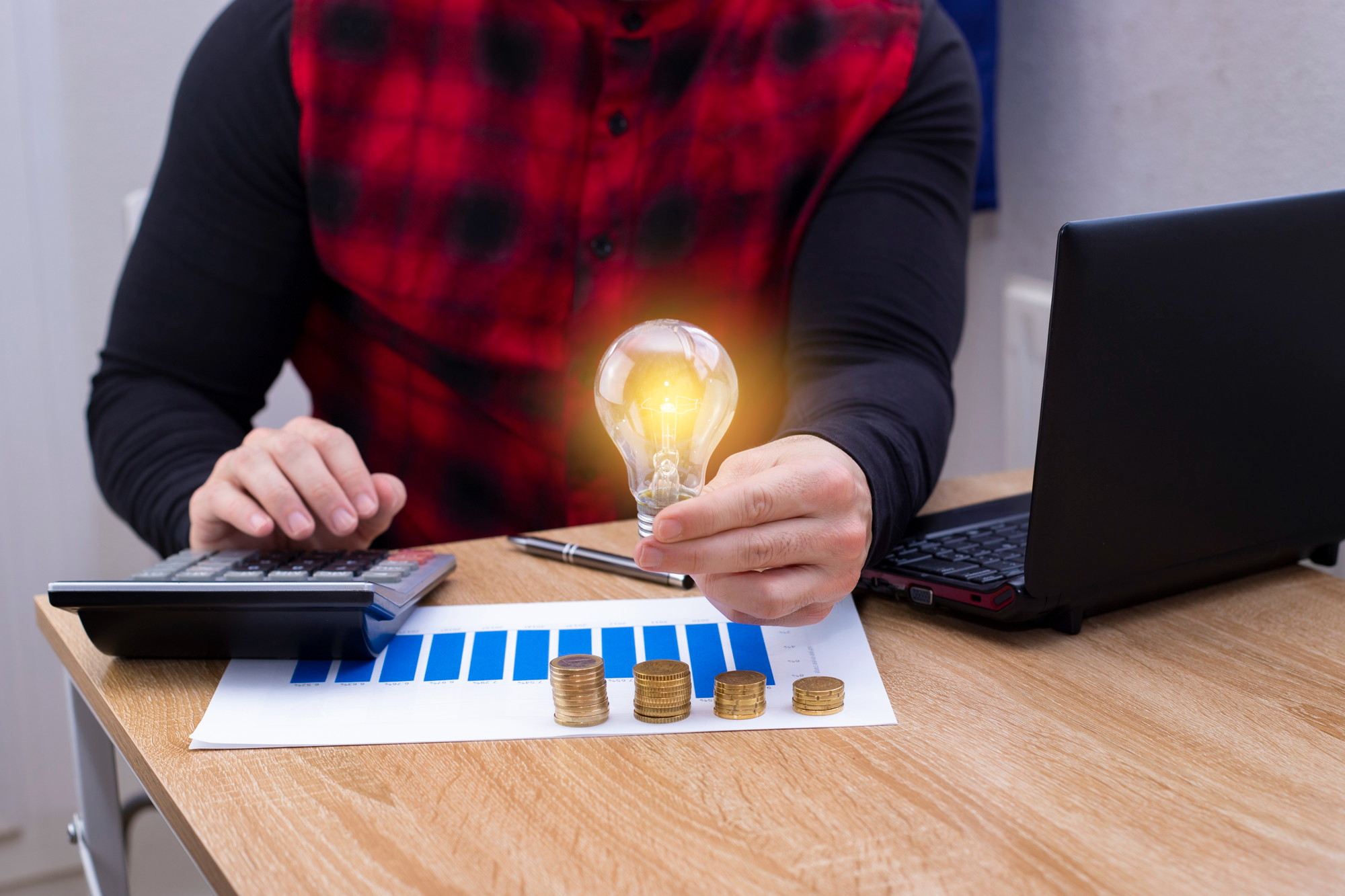 Guide to Comparing Commercial Electricity in the Uk